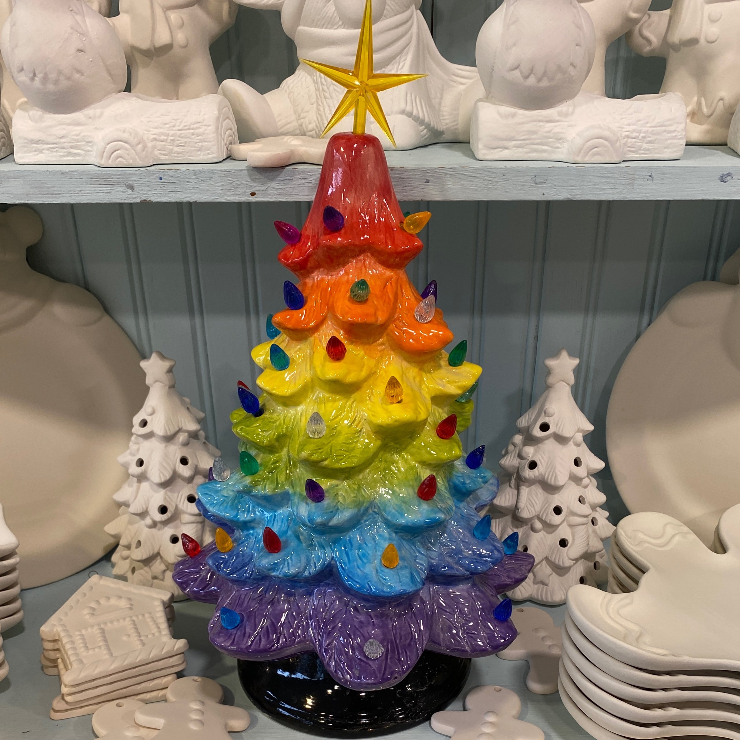 Christmas tree lighted | Fired Frog Pottery Cafe